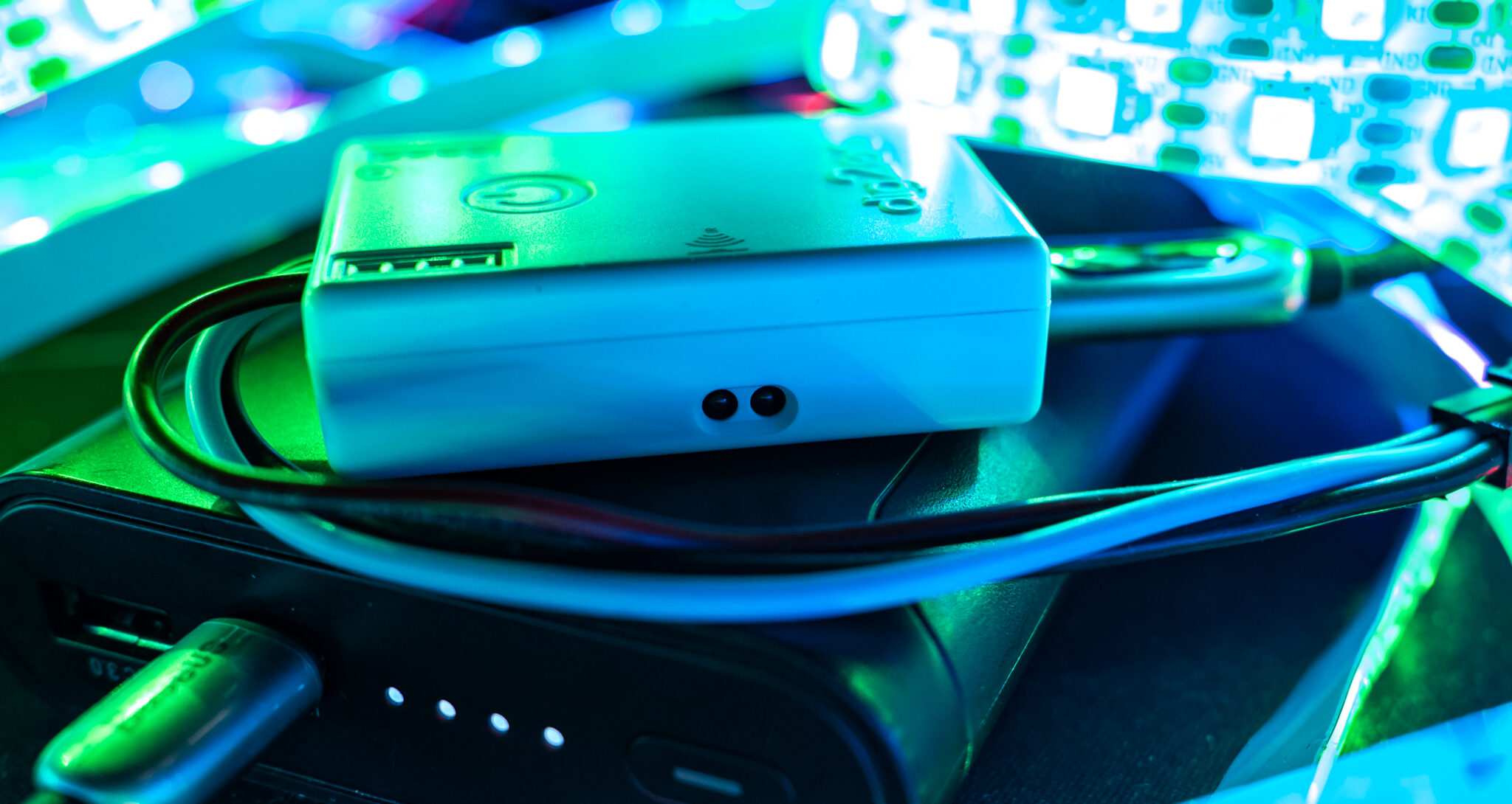 Using a USB powerbank for Addressable LEDs - quinled.info